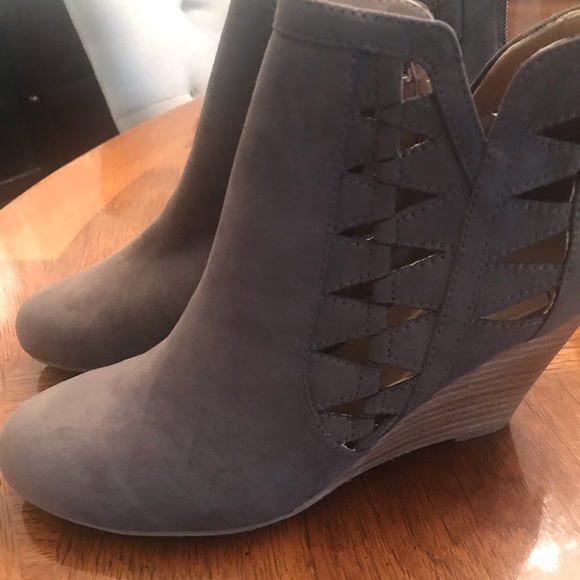 Report | Shoes | Report Suede Wedge Boots | Poshmark